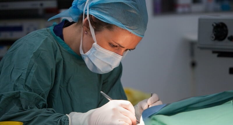 Plastic-Surgeon-Sydney - Dr Simone Matousek